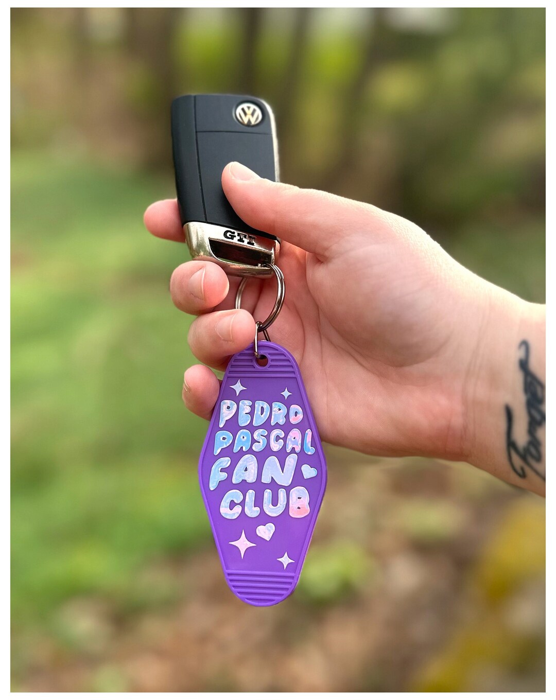 Pedro Pascal Fan Club Keychain – Gift for TV Fans – Mandalorian, Last ...