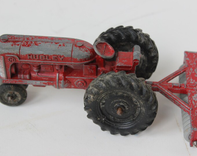 Vintage Hubley Farm Tractor Red Die Cast With a Detachable Disc Plow ...