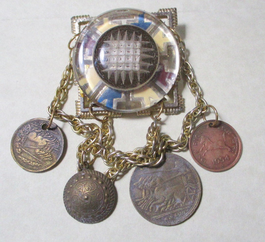 Chariots and Horses Vintage Button Charm Brooch - Etsy