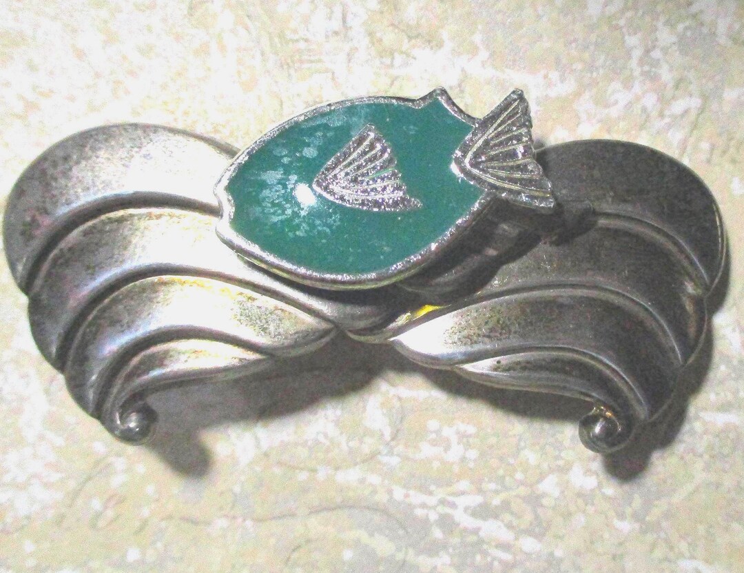 Fish and Waves Vintage Button Brooch - Etsy