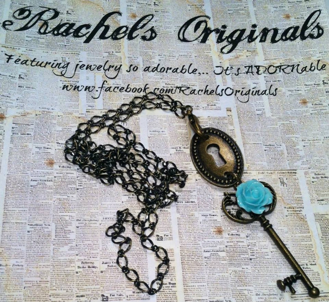 Key & Lock Flower Necklace: W/mint Resin Flower Accent - Etsy