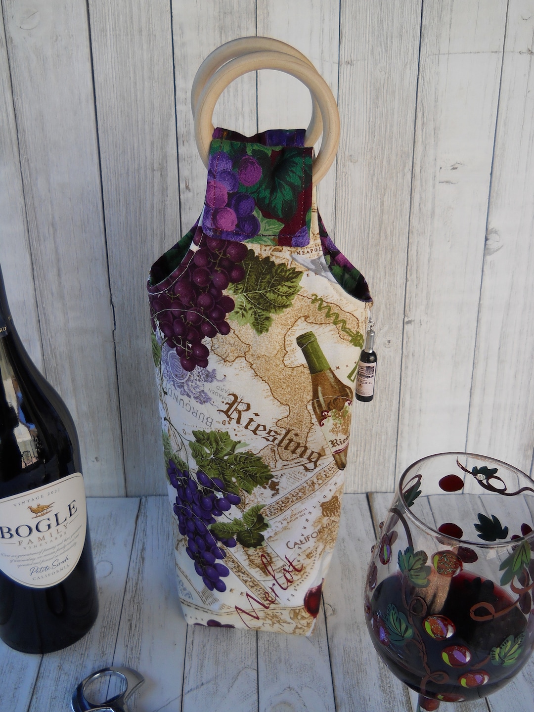 Handmade Quilted Wine Tote, Wooden Handles, Wine Charm, Hostess Gift - Etsy