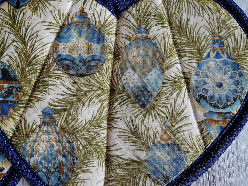 Christmas Potholders Trivets Set of 2: Tree Ornaments Heart | Etsy