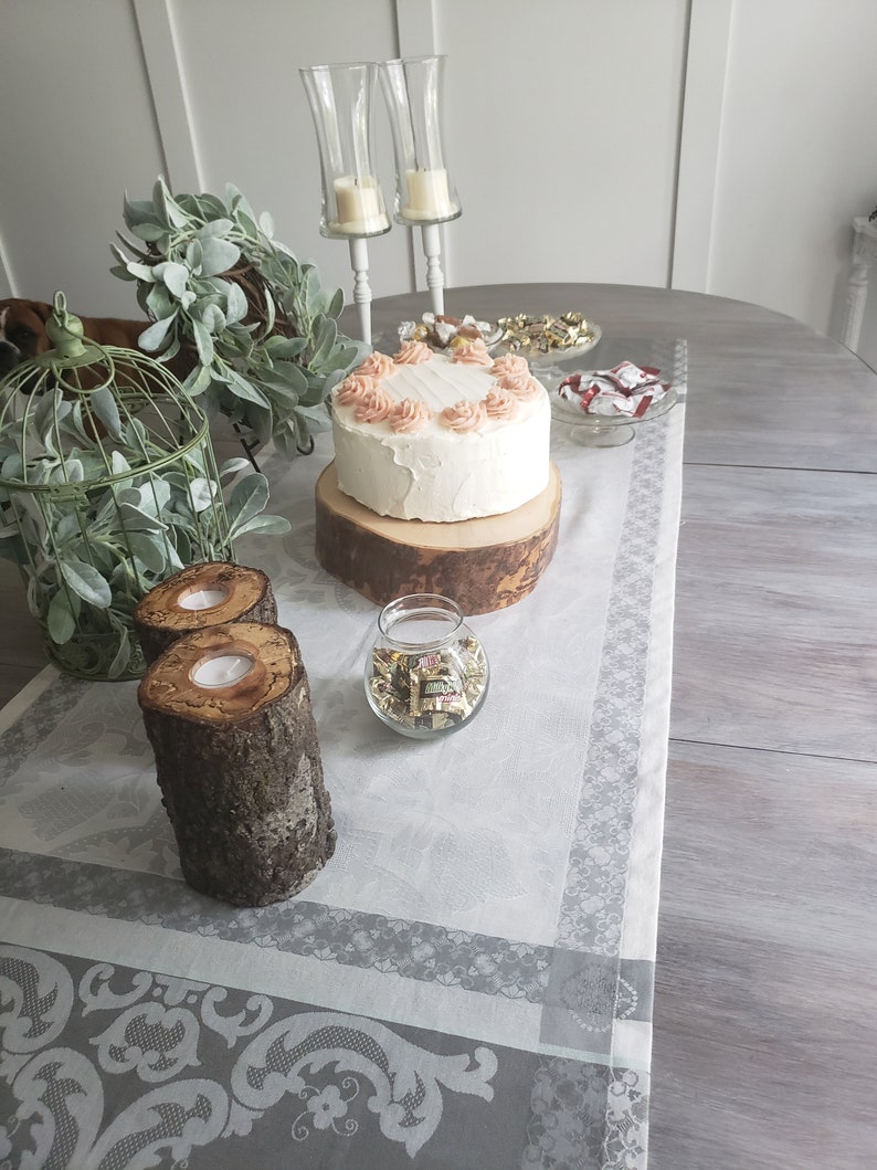 Live edge oak wood slice cake stand wedding pedestal | Etsy