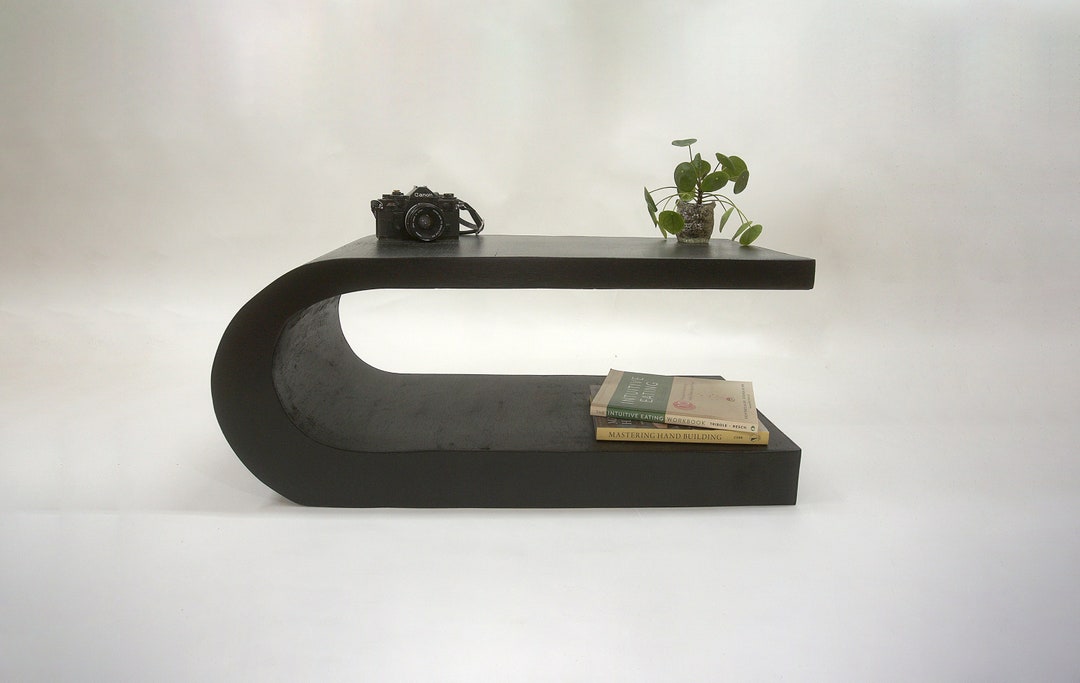 Modern Crescent Curve Table - Stylish Half Moon Shape in Sleek Black ...