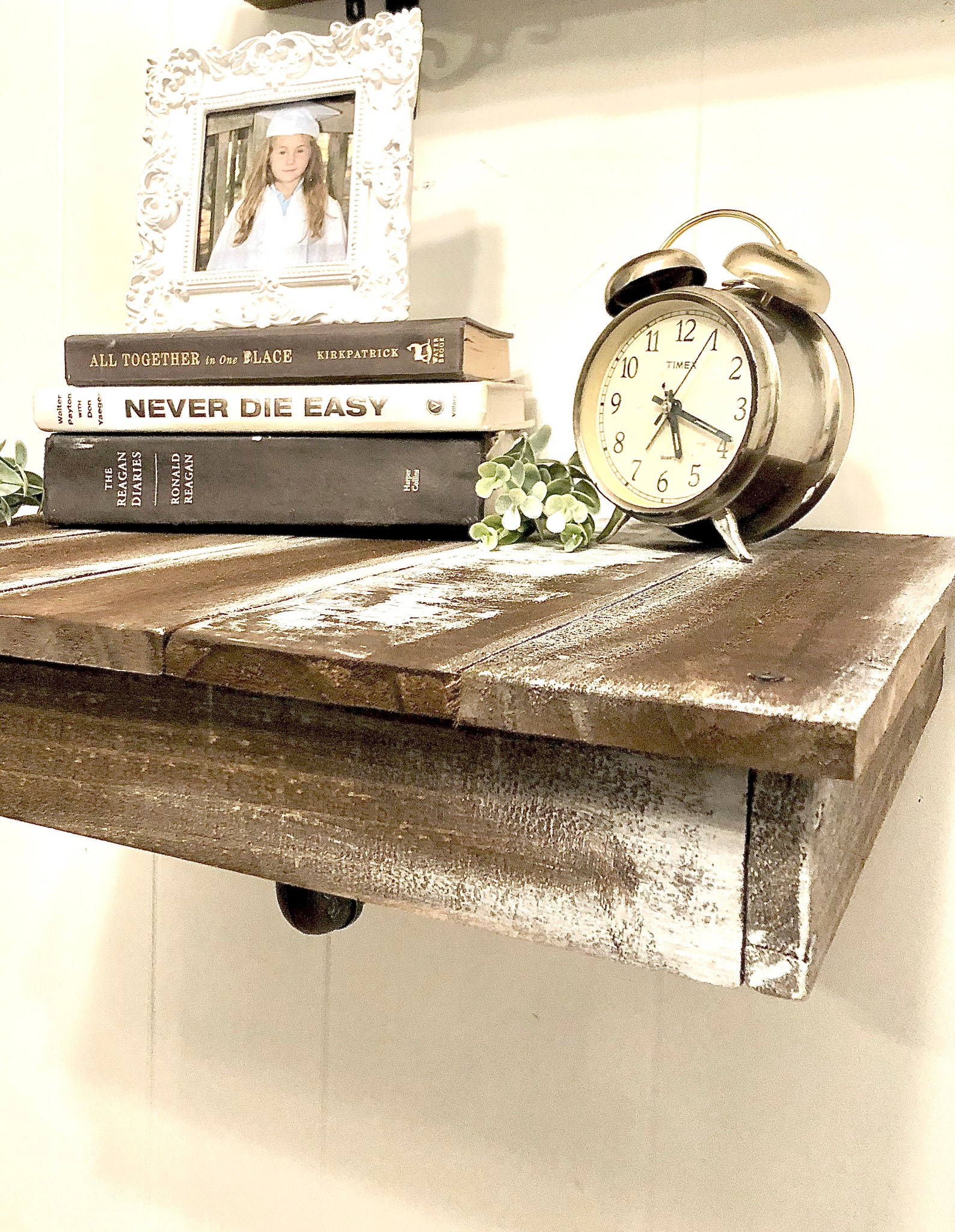 Floating Rustic Farmhouse Nightstand - Etsy