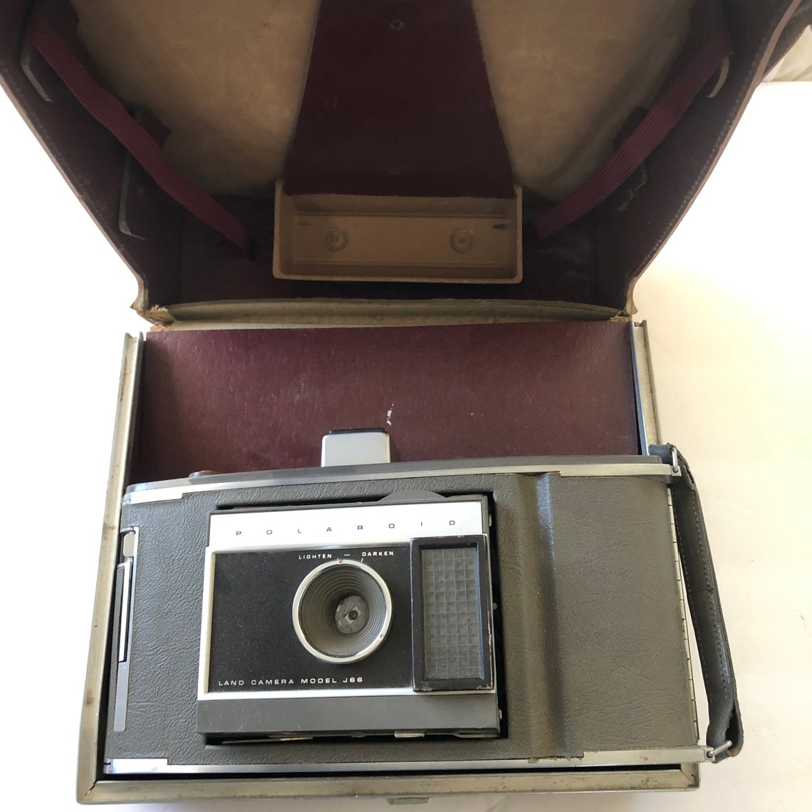 1960's Polaroid J66 Land Camera With Case - Etsy