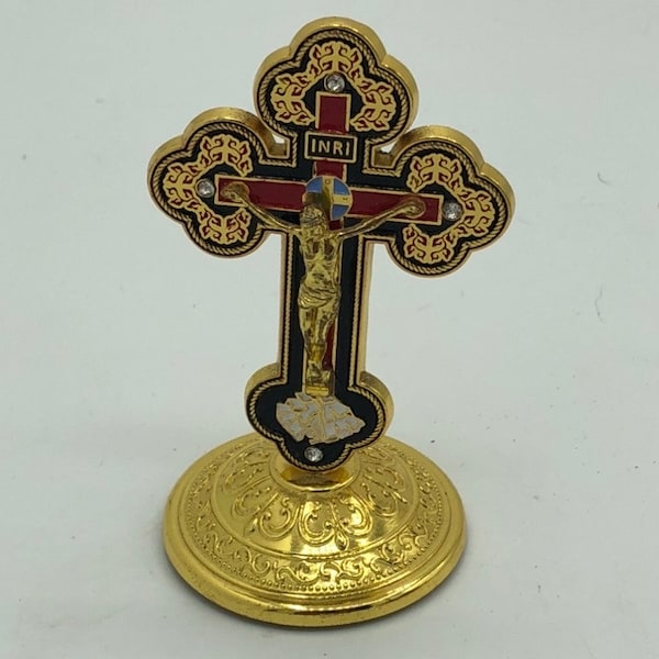 Gold Cross Statue - Etsy