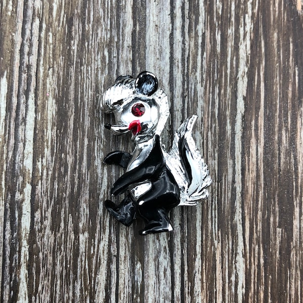 Skunk Pin - Etsy