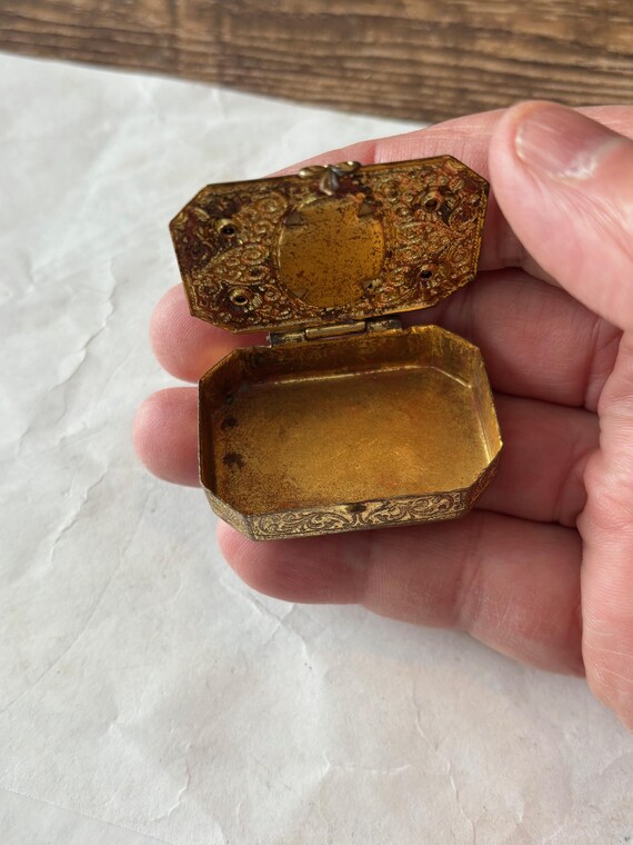 Antique Pill Box ~ Just Beautiful ~ Religious - Gem