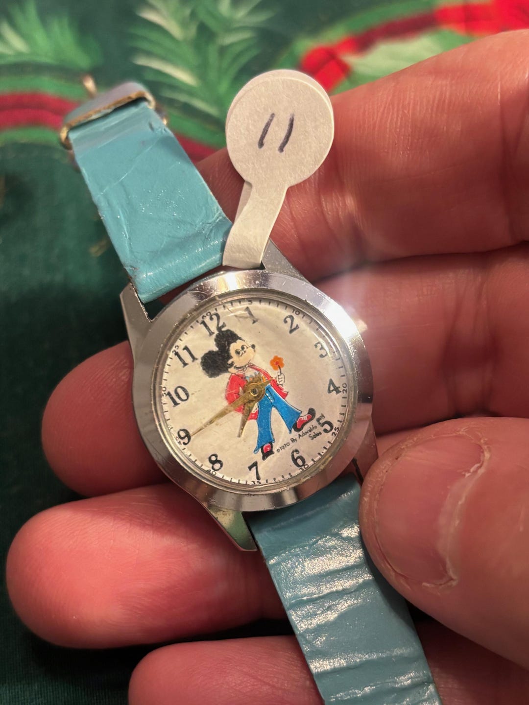 Vintage Mickey Mouse Wrist Watch ~ Does NOT Run ~ No Winding Stem - Etsy
