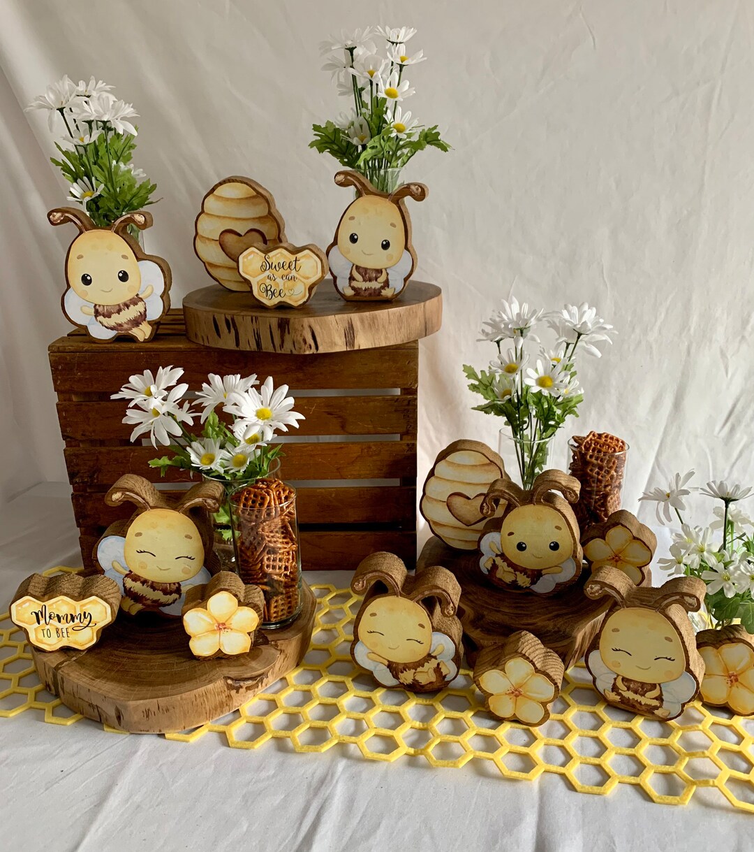 Sweet as Can Bee Set of 6 Wooden Baby Bees, 2 Bee Hives, 4 Flowers and ...