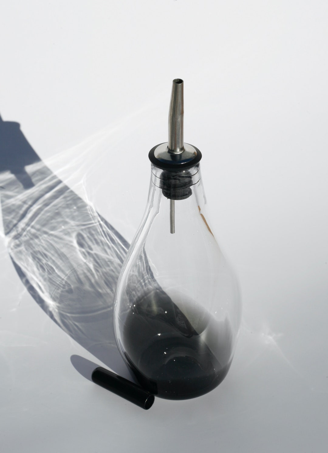 Hand-blown Glass Oil Dispenser in Simple Charcoal - Etsy