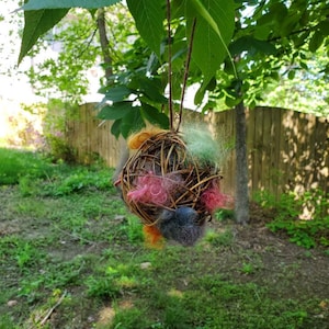 Eco-friendly Bird Nesting Ball Filled With Wool Bird's Nest, Bird ...
