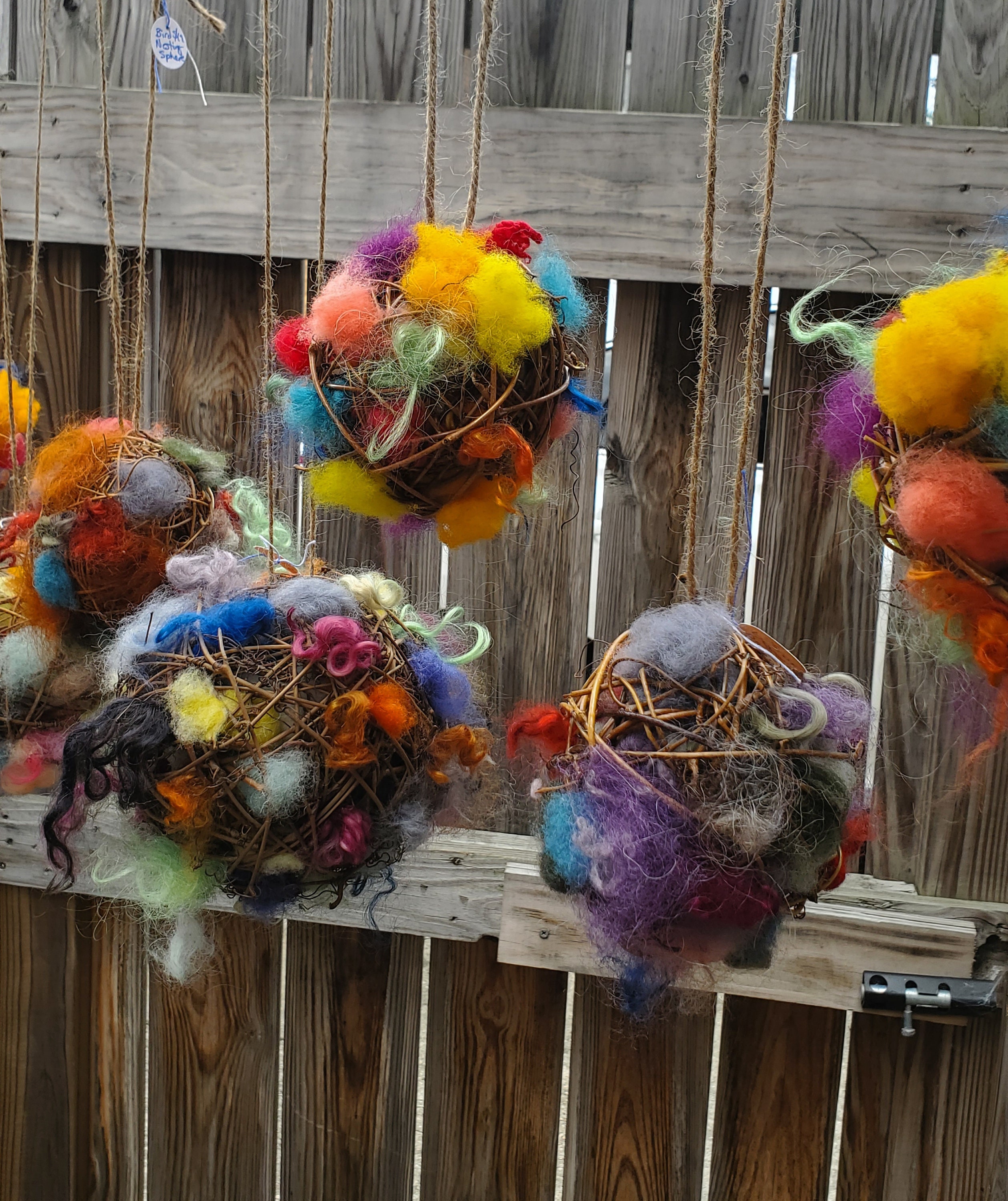 Eco-friendly Bird Nesting Ball Filled With Wool Bird's Nest, Bird ...