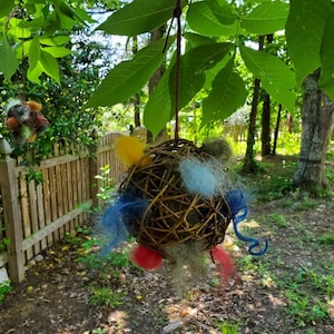 Eco-friendly Bird Nesting Ball Filled With Wool Bird's Nest, Bird ...