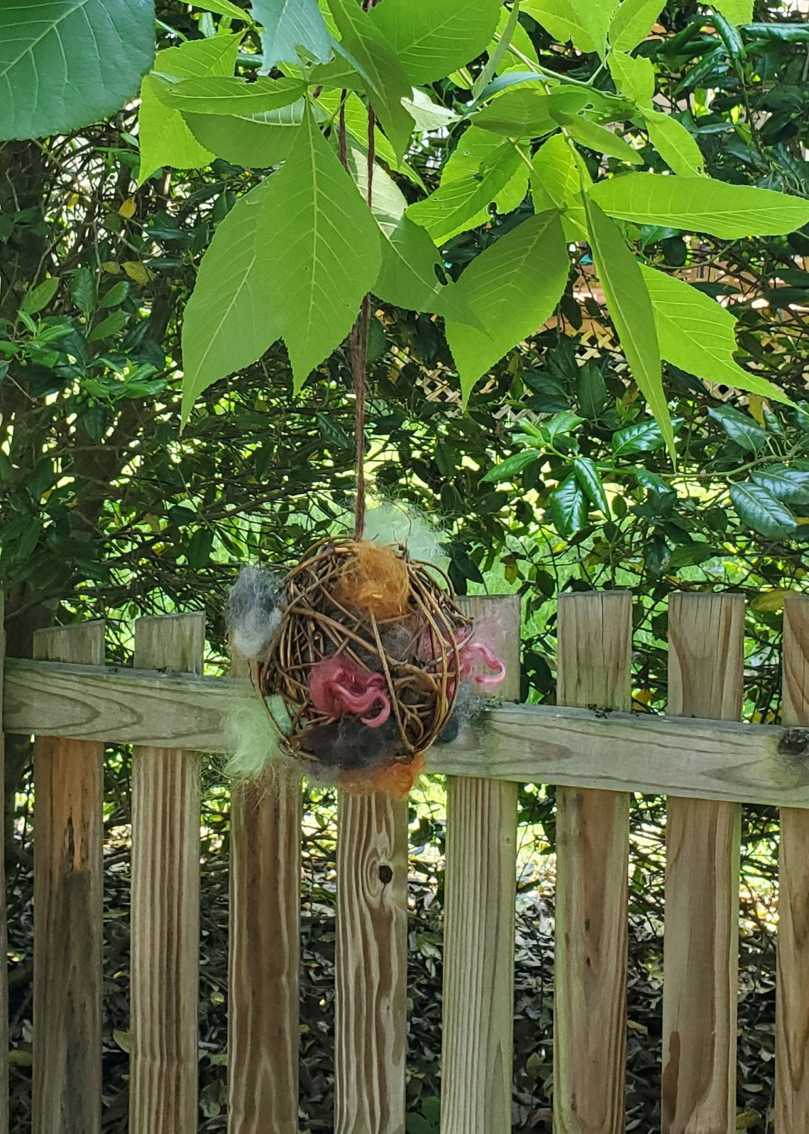 Eco-friendly Bird Nesting Ball Filled With Wool Bird's Nest, Bird ...