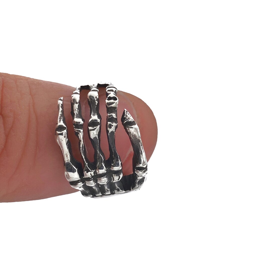 Skeleton Hand Ring Gothic Ring, Silver Memento Mori Skull Ring ...