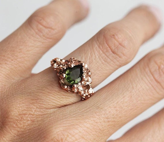 Gold Moldavite Ring Unique Green Engagement Ring Alternative Wedding Ring Meteorite Crystal Ring Etsy