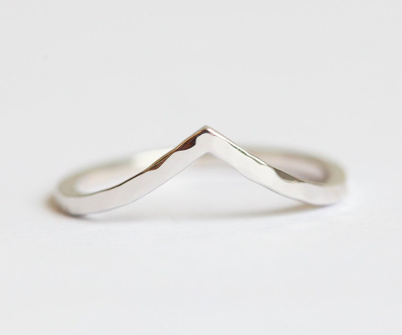 Hammered Pointed V Band in 14k or 18k Solid Gold Matching or | Etsy