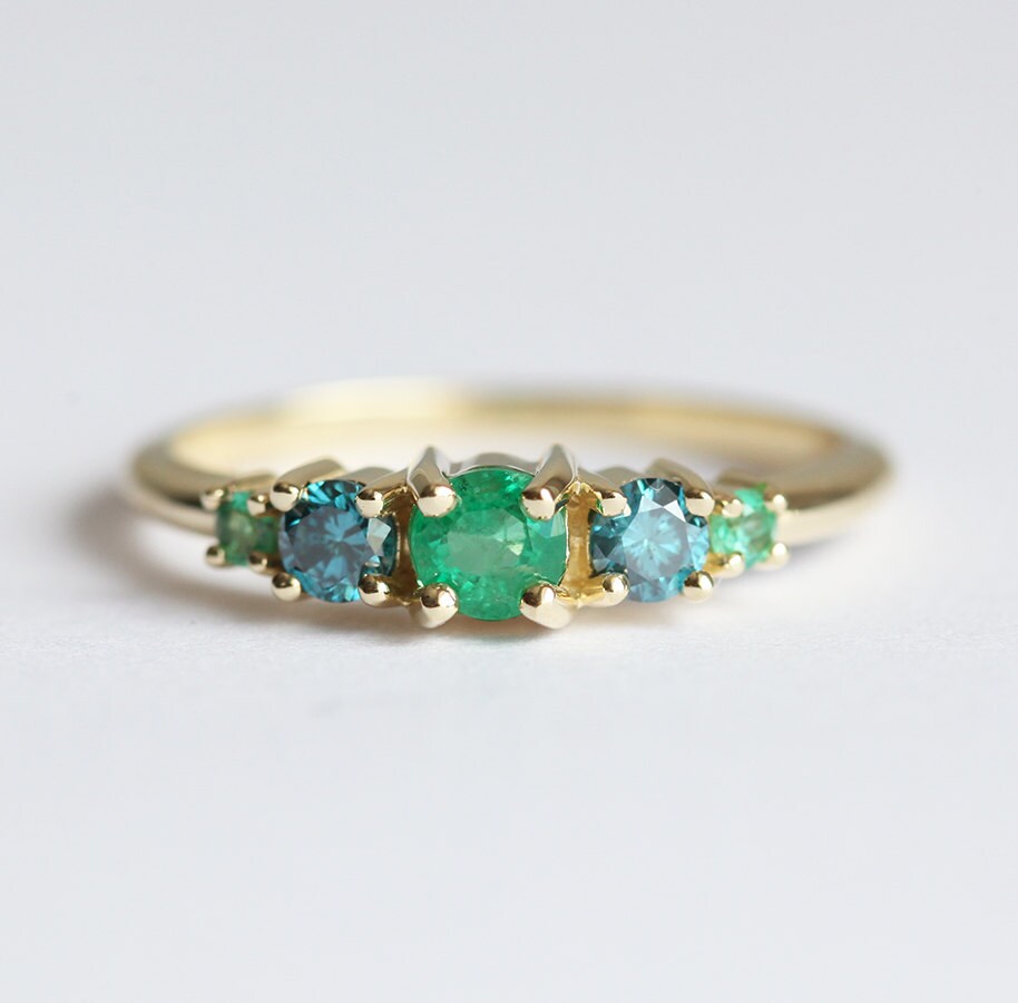 Emerald and Blue Diamond Cluster Ring in 18k Solid Gold - Etsy UK