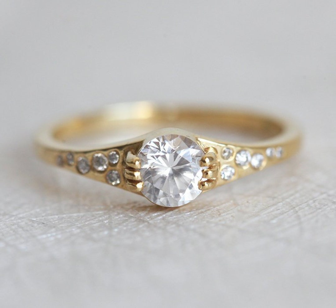 Round Diamond Ring in Unique Prong Setting, Simple Diamond Engagement ...