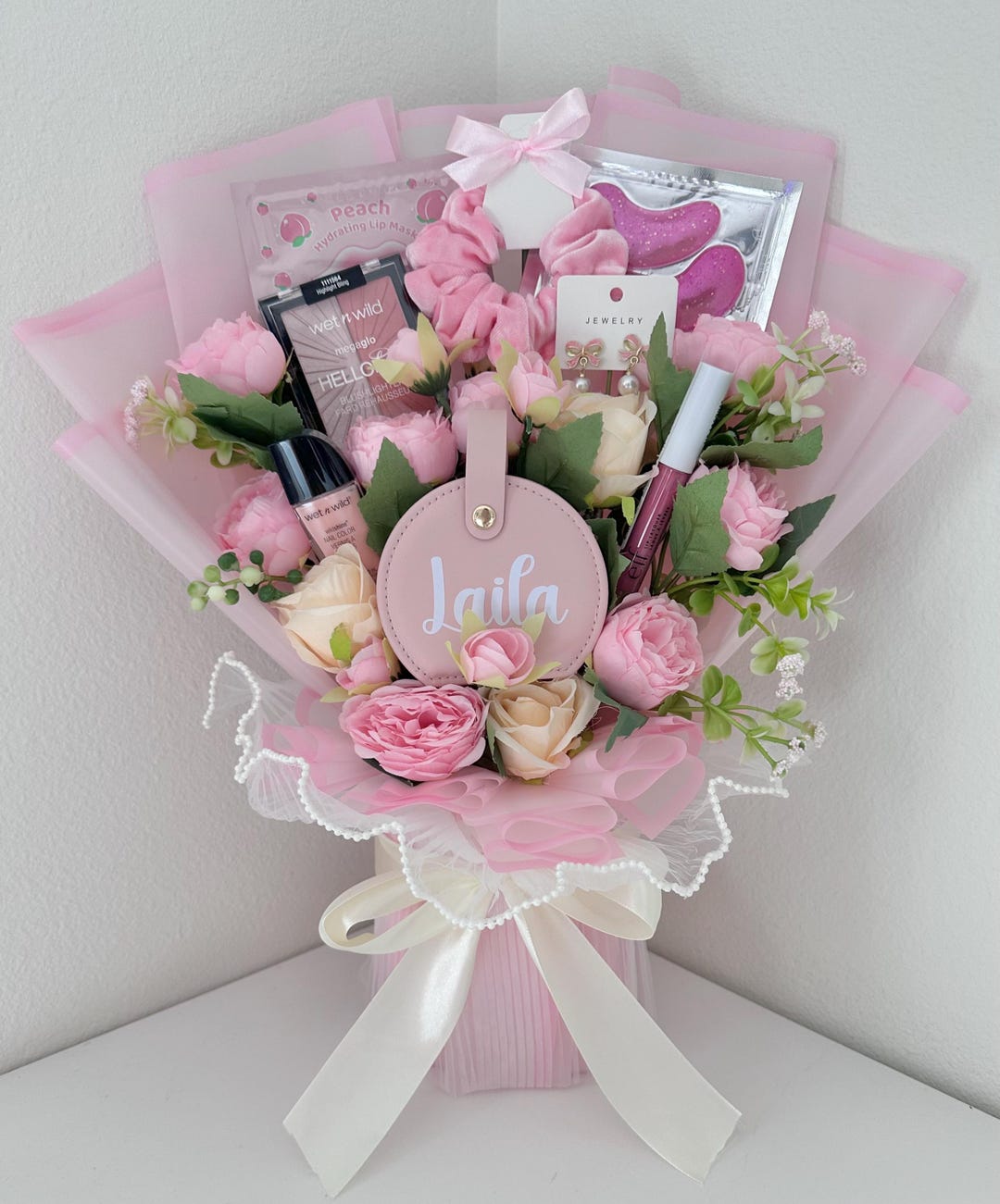 Personalized Flower Bouquet Gift Set With Custom Jewelry Box and Beauty ...