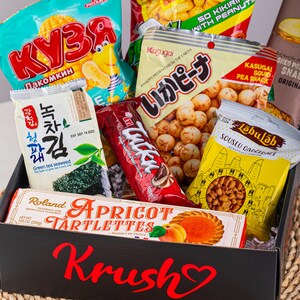 World Snacks Tasting Box | Snacks From 9 Countries | Taste and Rate ...