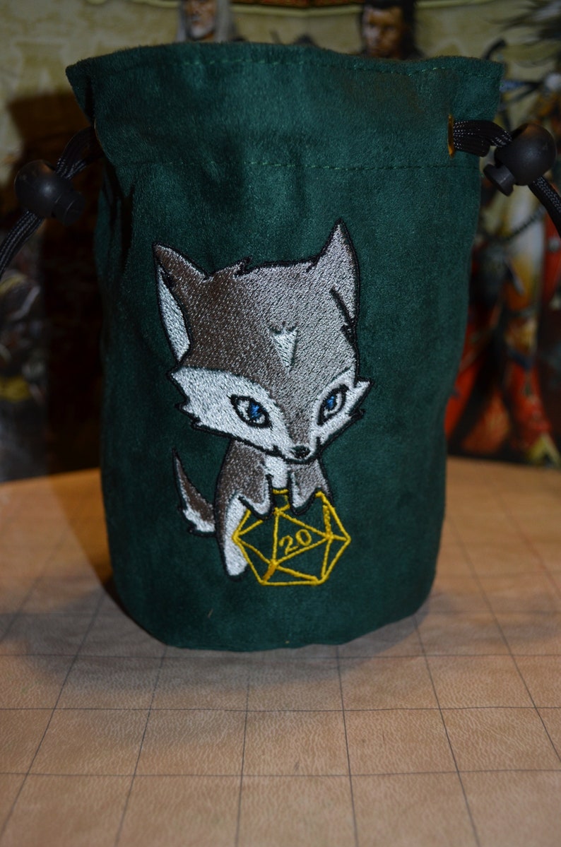 Dice Bag D20 Wolf Embroidery on Green Suede - Etsy