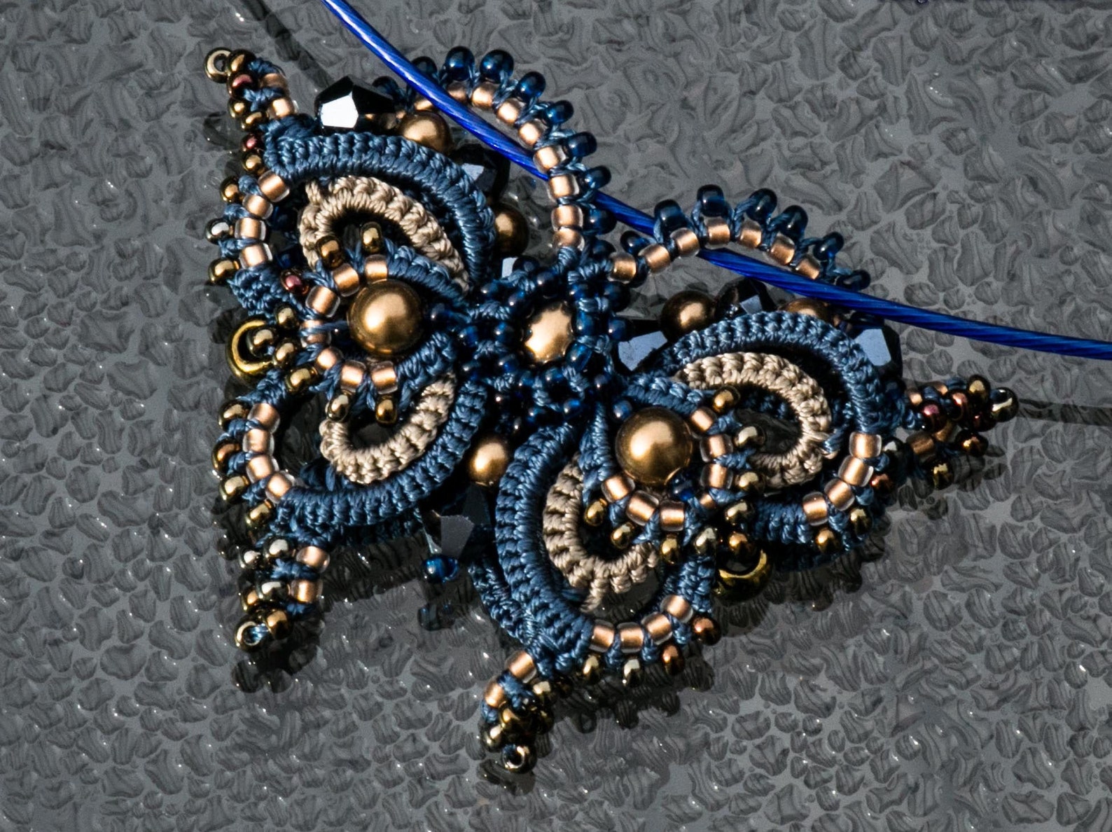 PDF Tatting Tutorial, Shuttle Tatting Pattern and Scheme Pendant ...