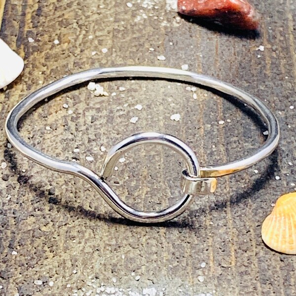 Latch Bracelet - Etsy