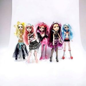 Monster High Dawn of the Dance Lagoona Blue Doll, Rochelle Goyle ...