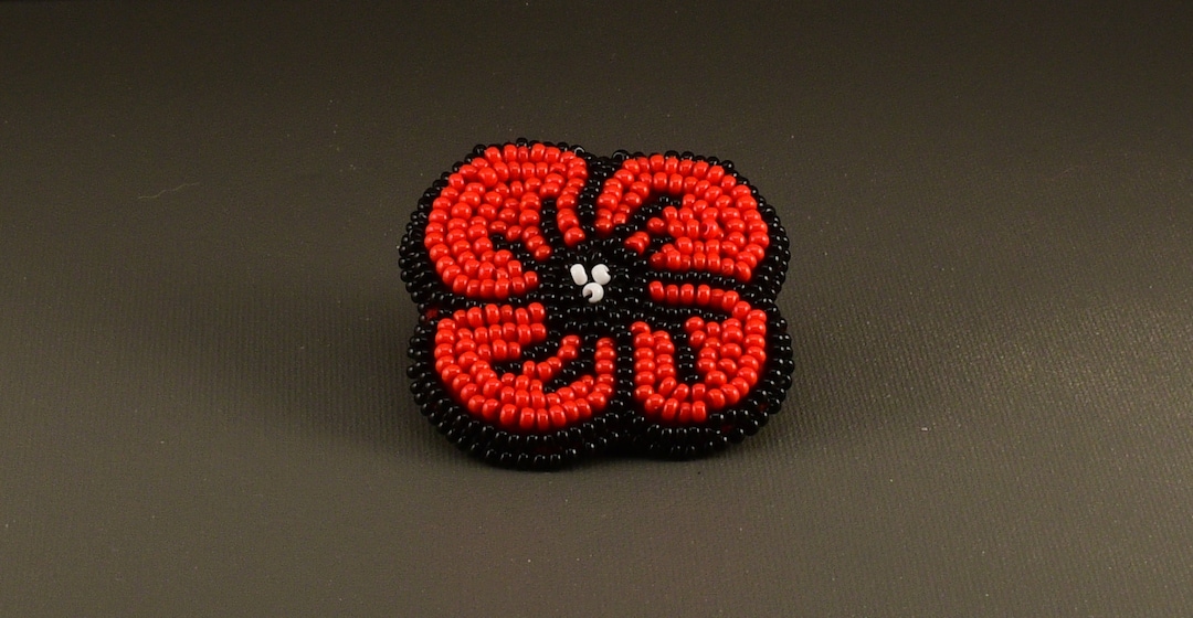 Handmade Poppy Brooch - Etsy Canada