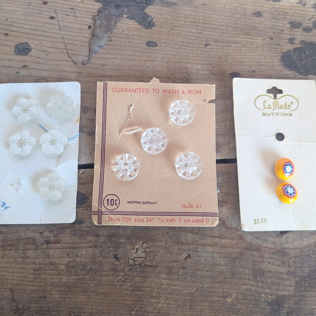Vintage Button Card Trio, Flower Buttons, 1950s-70s Sewing Notions, La ...