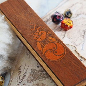 D&D Wood Dice Box Engraved Wood and Resin Dice Vault for Dnd Dungeons ...
