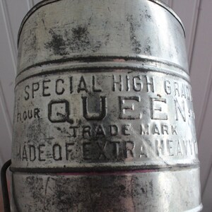 Vintage Tin High Grade Queen Flour Sifter Tin Kitchen Utensil Gadget ...