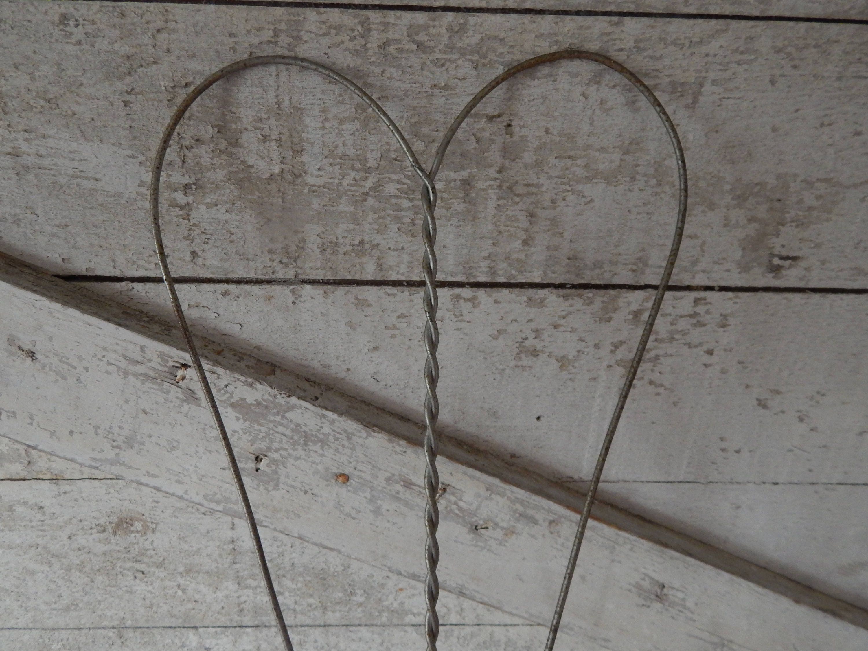 Twisted Wire Heart Shaped Rug Beater Wooden Handled Wire Rug | Etsy