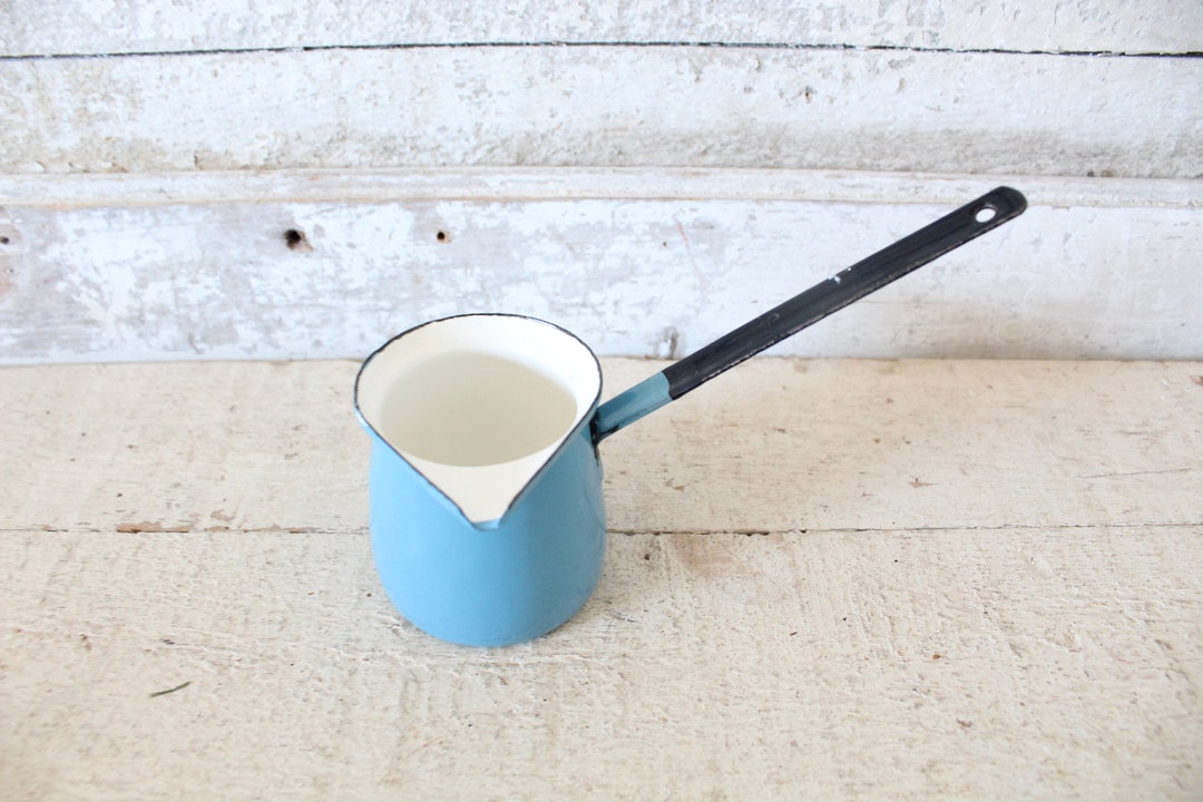 Vintage Long Handled Blue Enamel Ladle Measuring Cup - Blue & White ...