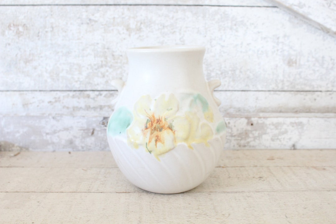 Vintage Weller Panella Vase - Handles & Hand Decorated Yellow Flowers ...