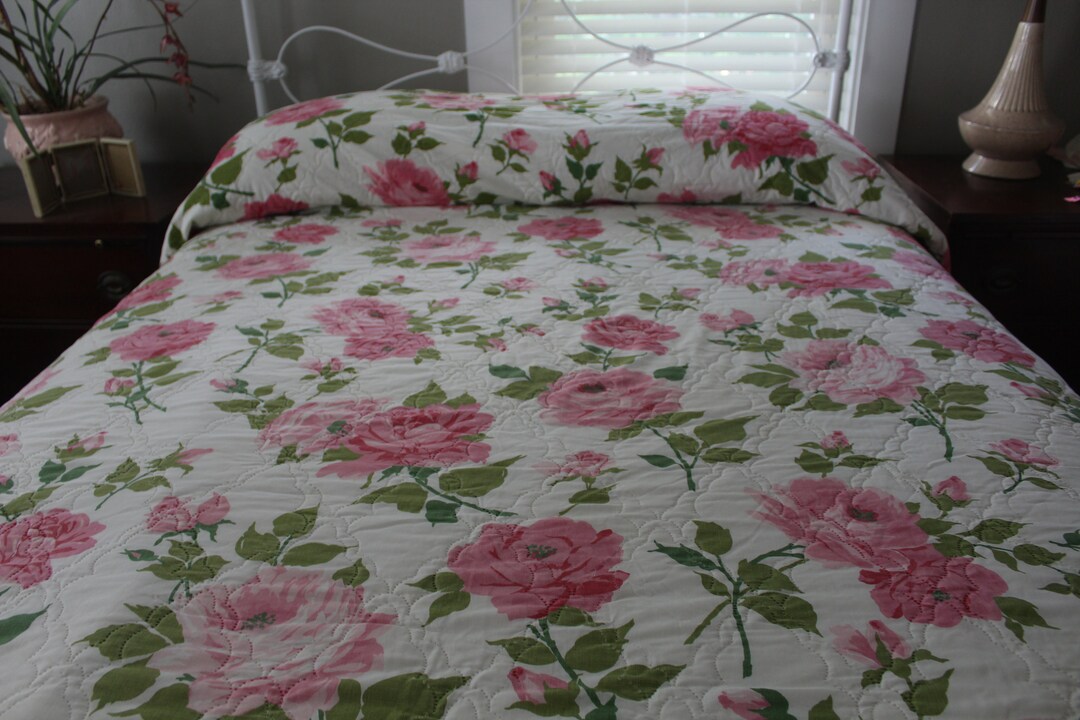 Vintage 1960s Full Sz Pink Floral Bedspread Quilt - Mid Century Pink ...