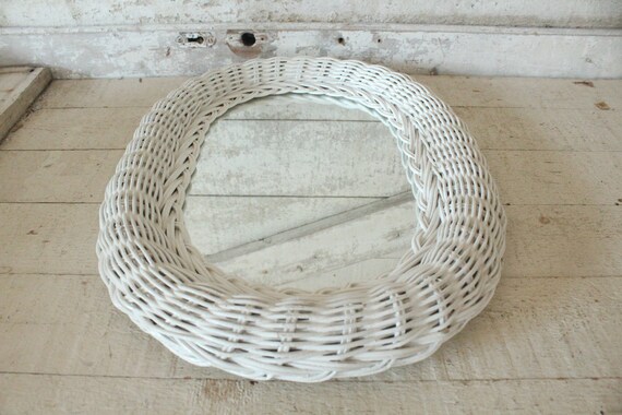 Vintage White Wicker Mirror 1970s White Wicker Hall - Etsy