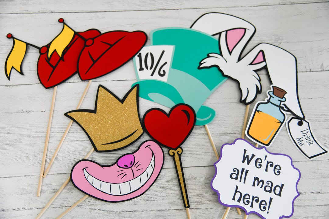 Alice in Wonderland 9 Piece Photo Booth Props - Etsy