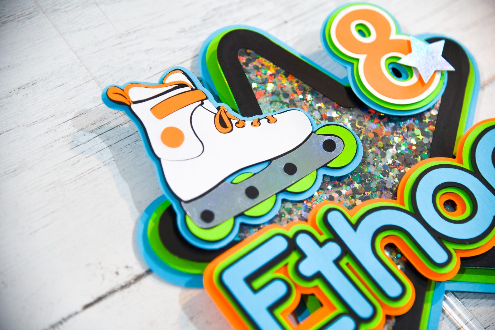 Rollerblade Shaker Cake Topper - Etsy