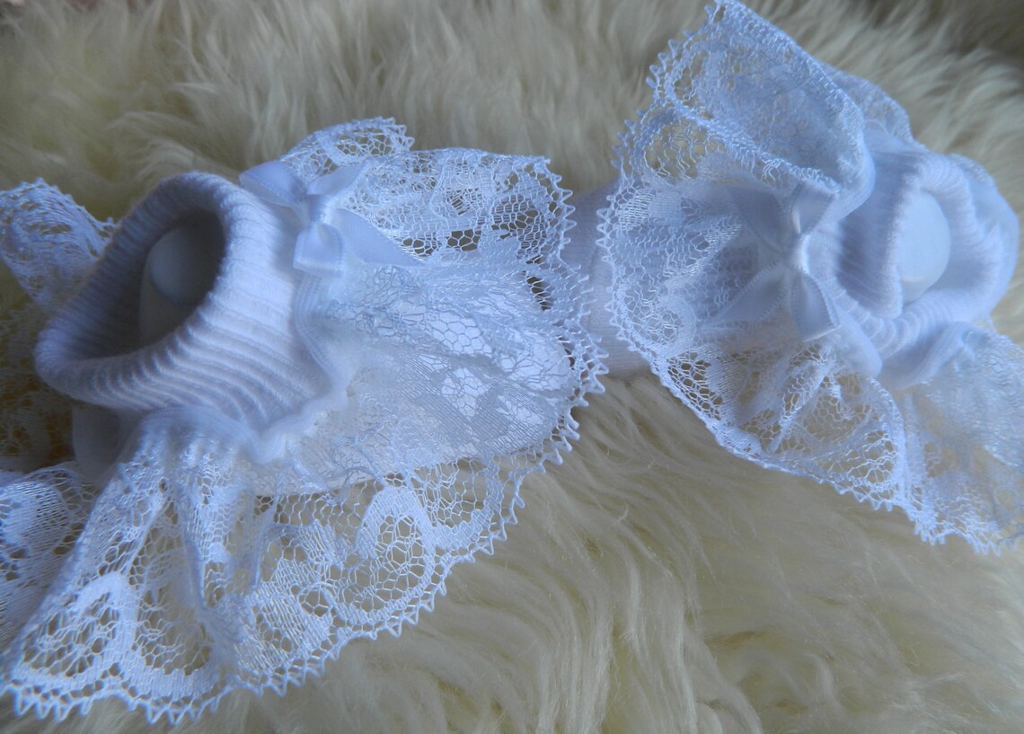 Newborn Baby White Ruffled Lace Socks With White Bows - Etsy