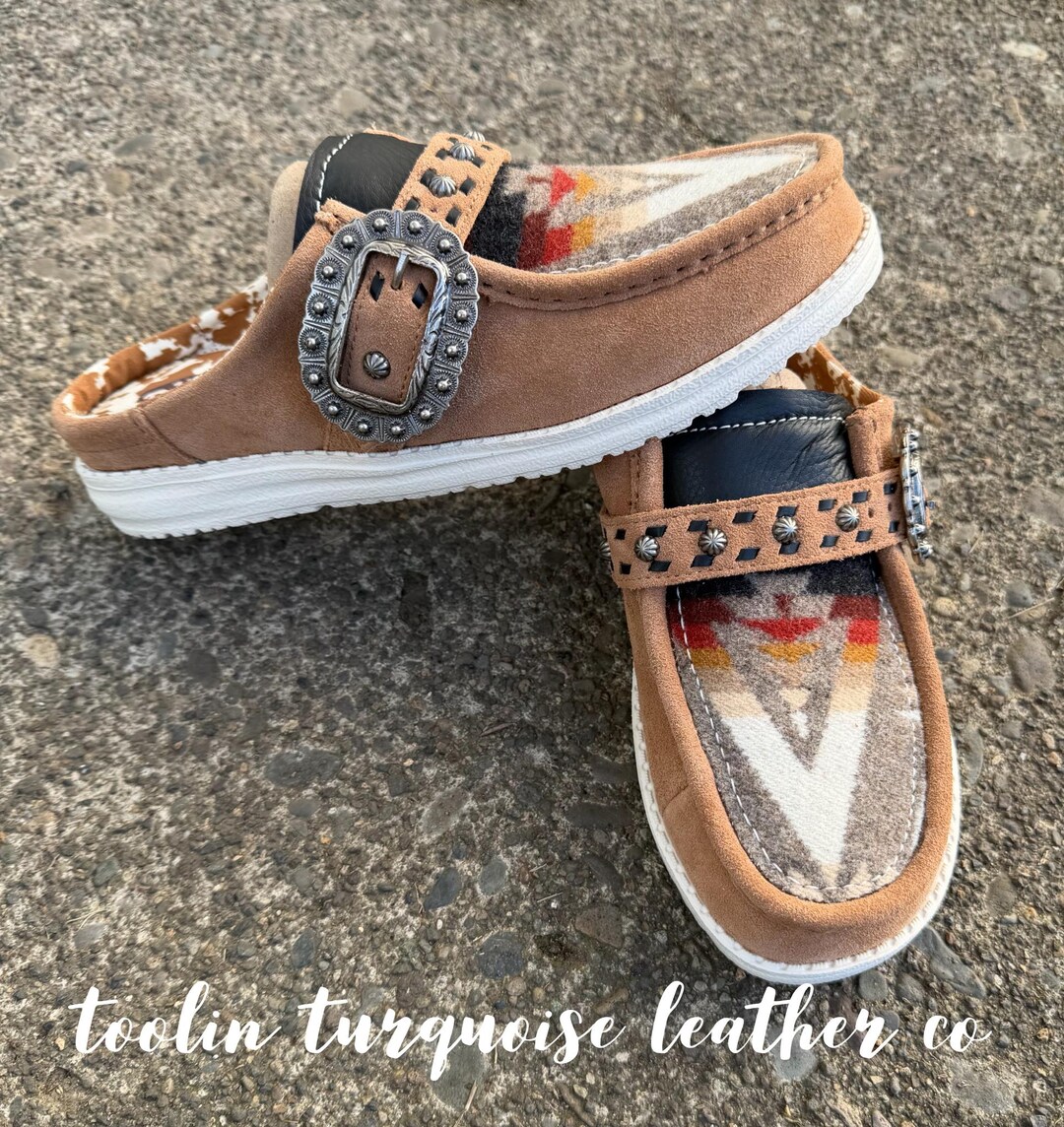 PRE-ORDER - WOMENS Shoe - Select Size - Etsy