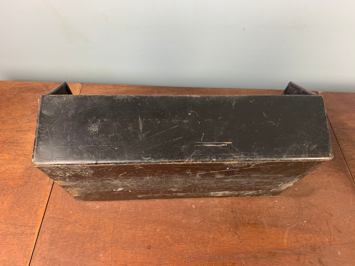 Vintage Metal Tray Red Handle Old Metal Tool Tray Tool Carrier Metal ...