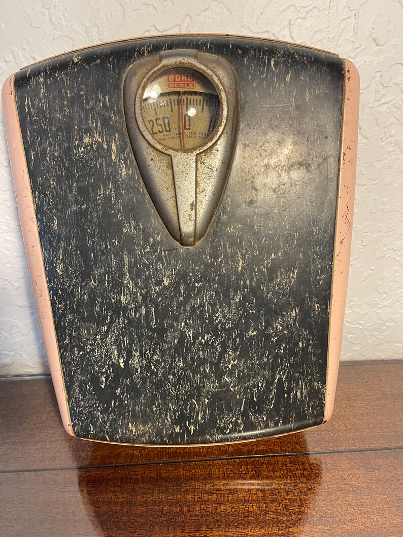 Vintage Borg Scale Pink Bathroom Scale. Rare and Unique - Etsy