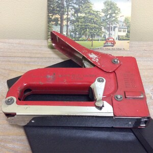 Vintage Red Swingline Staple Gun Tacker Staple Gun Tool Industrial Red ...