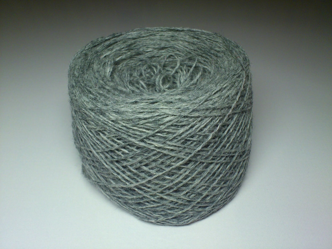 Natural Grey 100% Quality PURE Lambswool Yarn, 100g for Hand and ...
