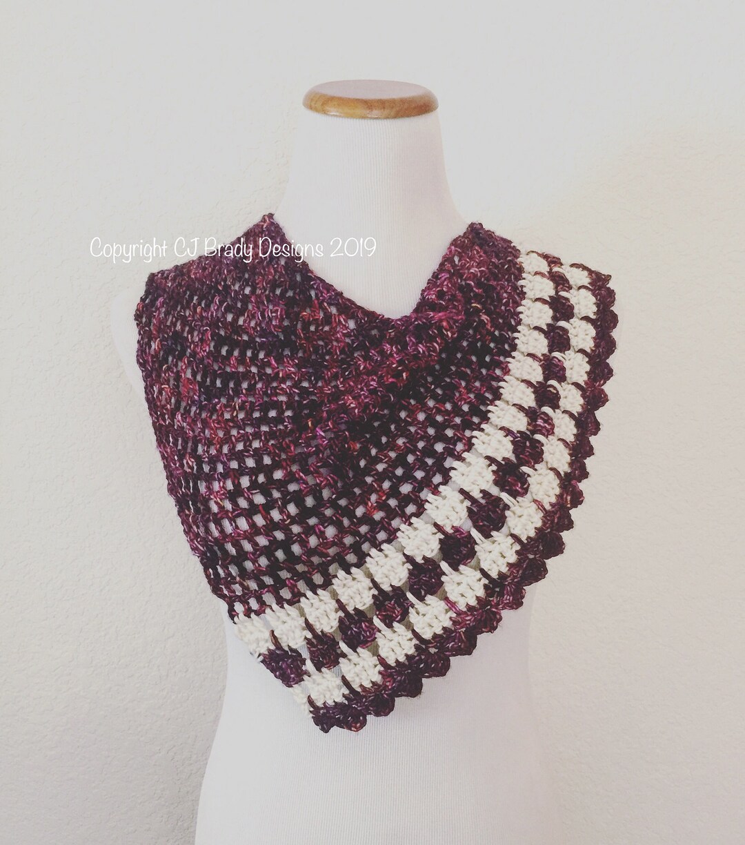 Crochet Pattern: on a Lark Cowl - Etsy
